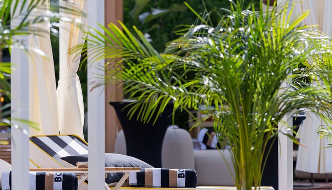 NAMI Beach Club | Radisson Blu Hotel, Bucharest