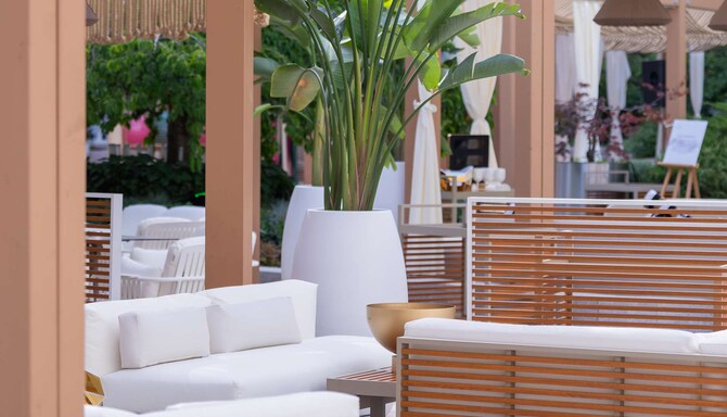 NAMI Beach Club | Radisson Blu Hotel, Bucharest