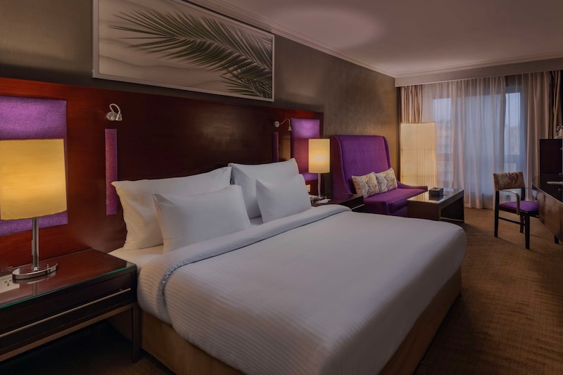 Hotel Rooms & Suites - Radisson Blu Hotel, Cairo Heliopolis