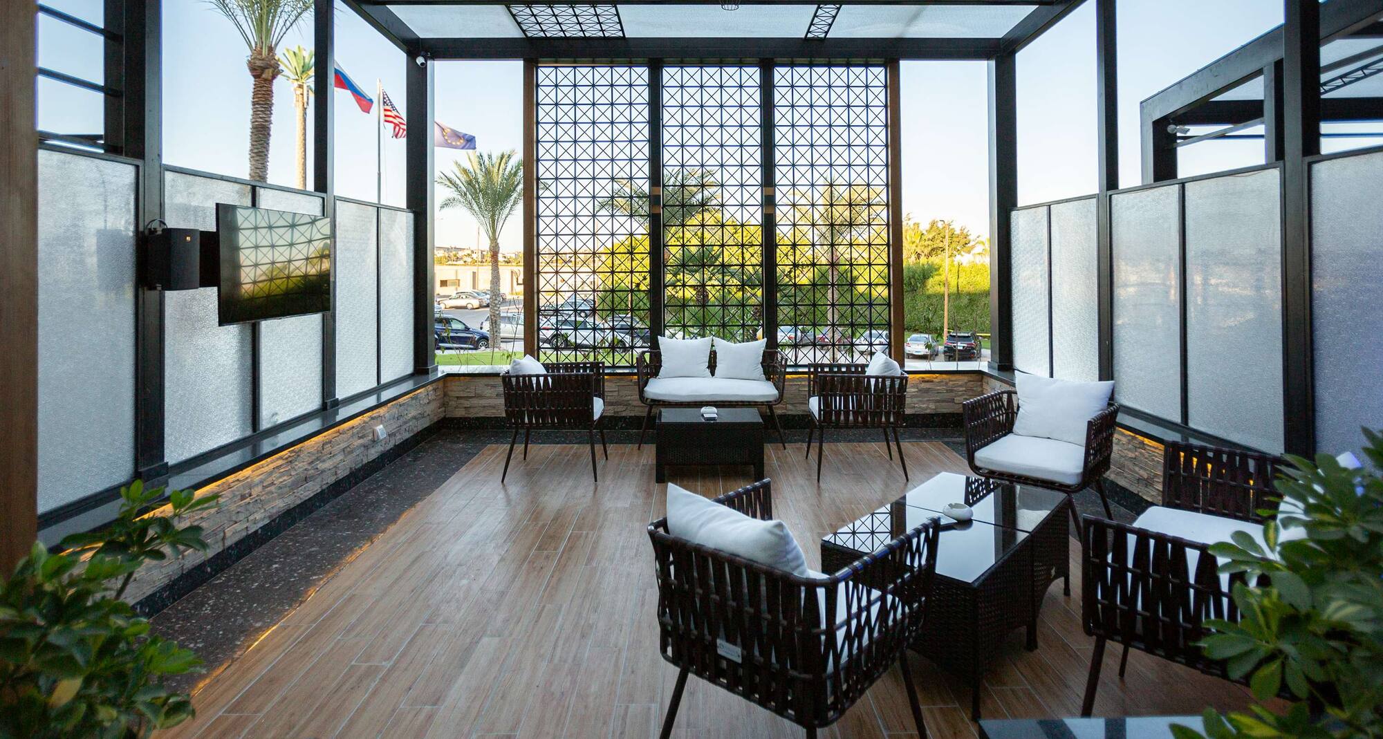 Spades Terrace'a hoş geldiniz | Radisson Blu Hotel & Convention Center ...