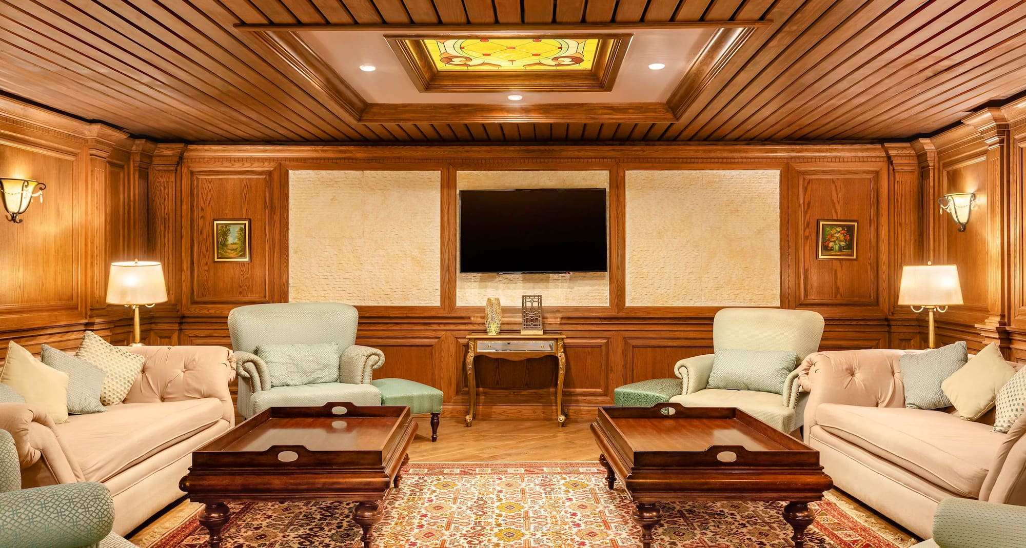 Restaurant und Bar Golf Club House | Radisson Blu Hotel & Convention ...