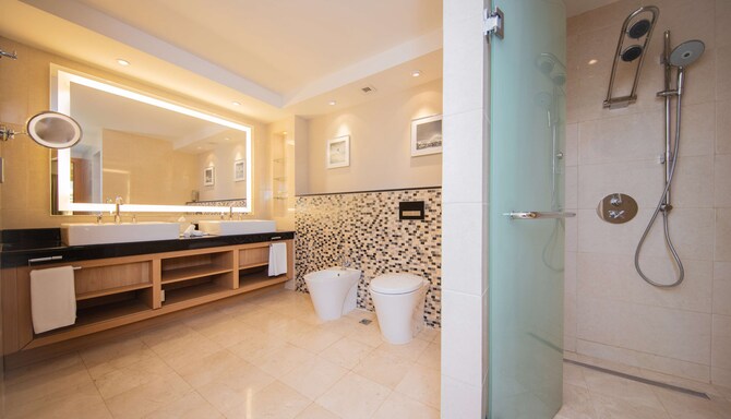 Hotel Rooms and Suites in Doha City Center | Radisson Blu