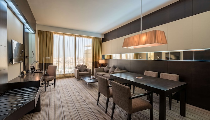 Hotel Rooms and Suites in Doha City Center | Radisson Blu
