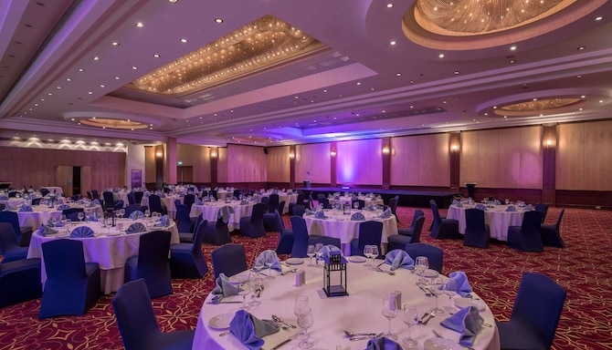 Hotels in Doha, Al Muntazah | Radisson Blu Hotel, Doha