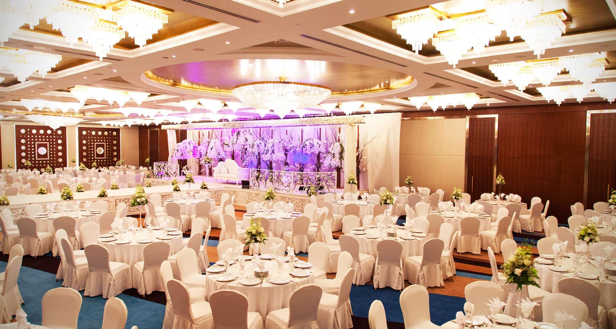 Wedding hall in Dubai, weddings in the UAE | Radisson Blu