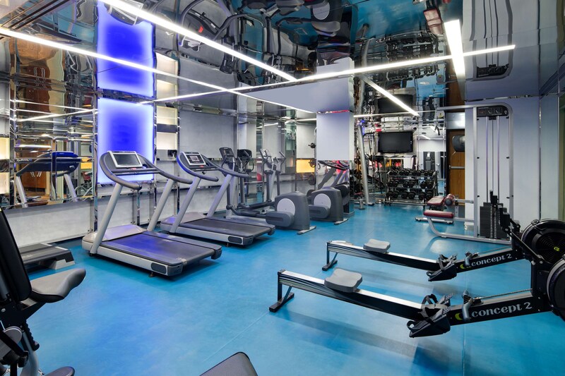 Discover our fitness center | Radisson Blu Hotel, Dubai Media City
