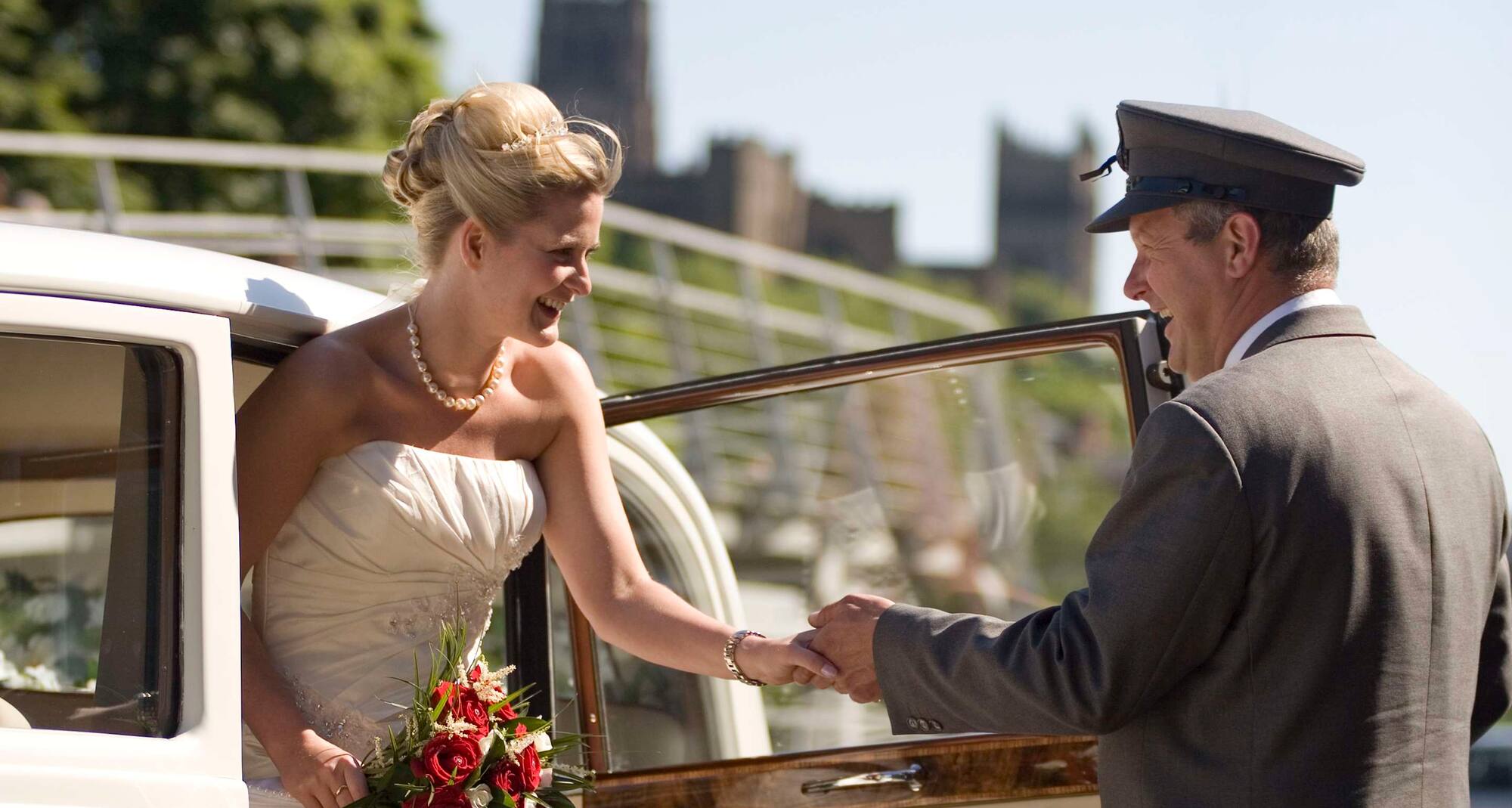 Celebrate beautiful weddings in Durham | Radisson Hotels