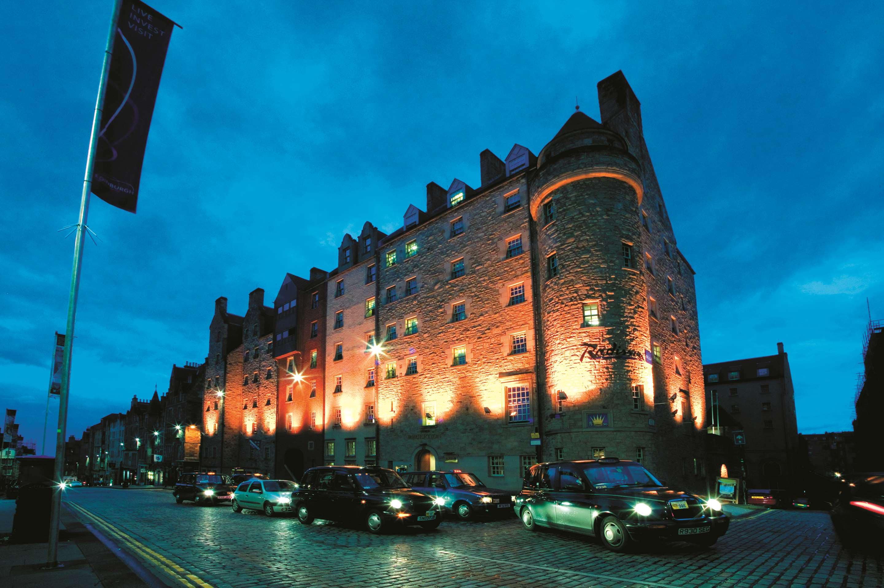 Explore Royal Mile, Edinburgh | Radisson Hotels