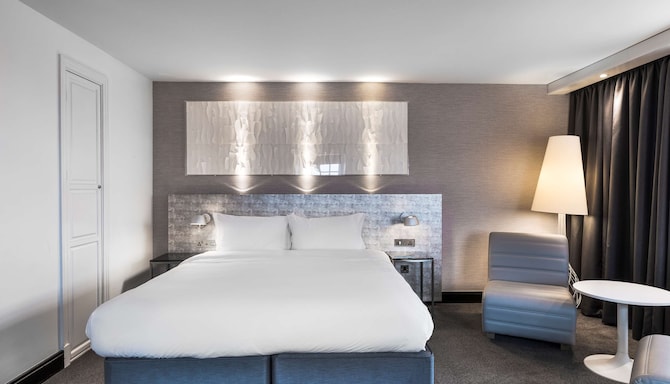 Hotel Rooms & Suites | Radisson Blu Hotel, Edinburgh City Centre