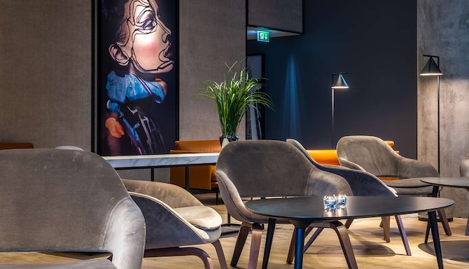 Radisson Blu Hotels for Business Travelers | Radisson Hotels