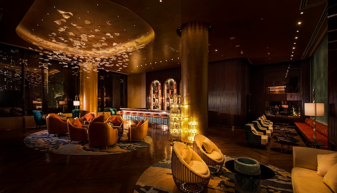 Gold Coast Lounge | Radisson Blu Hotel, Ha Long Bay