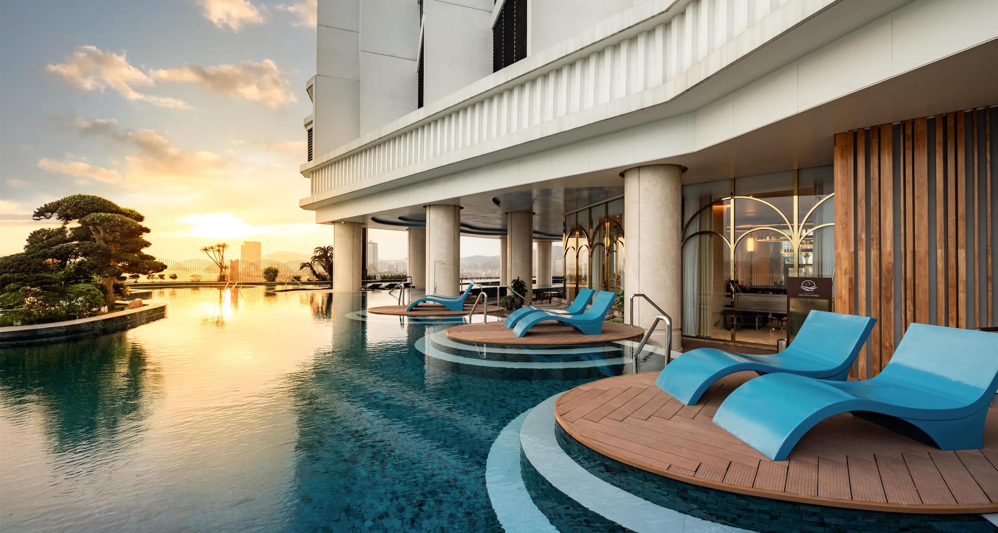 Get the best Ha Long Bay hotel deals with Radisson Hotels