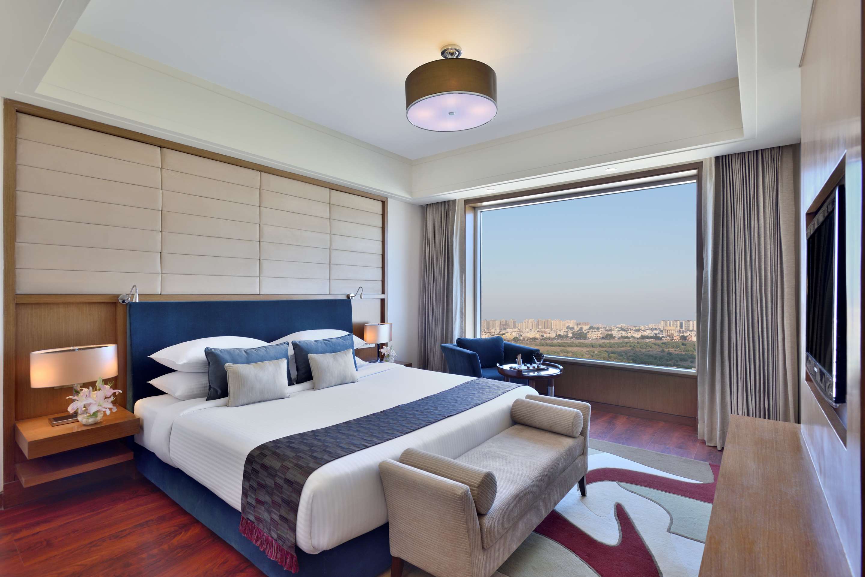 Radisson Blu Hotel Suites