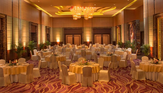 Book Our Meeting Room in Indore | Radisson Blu