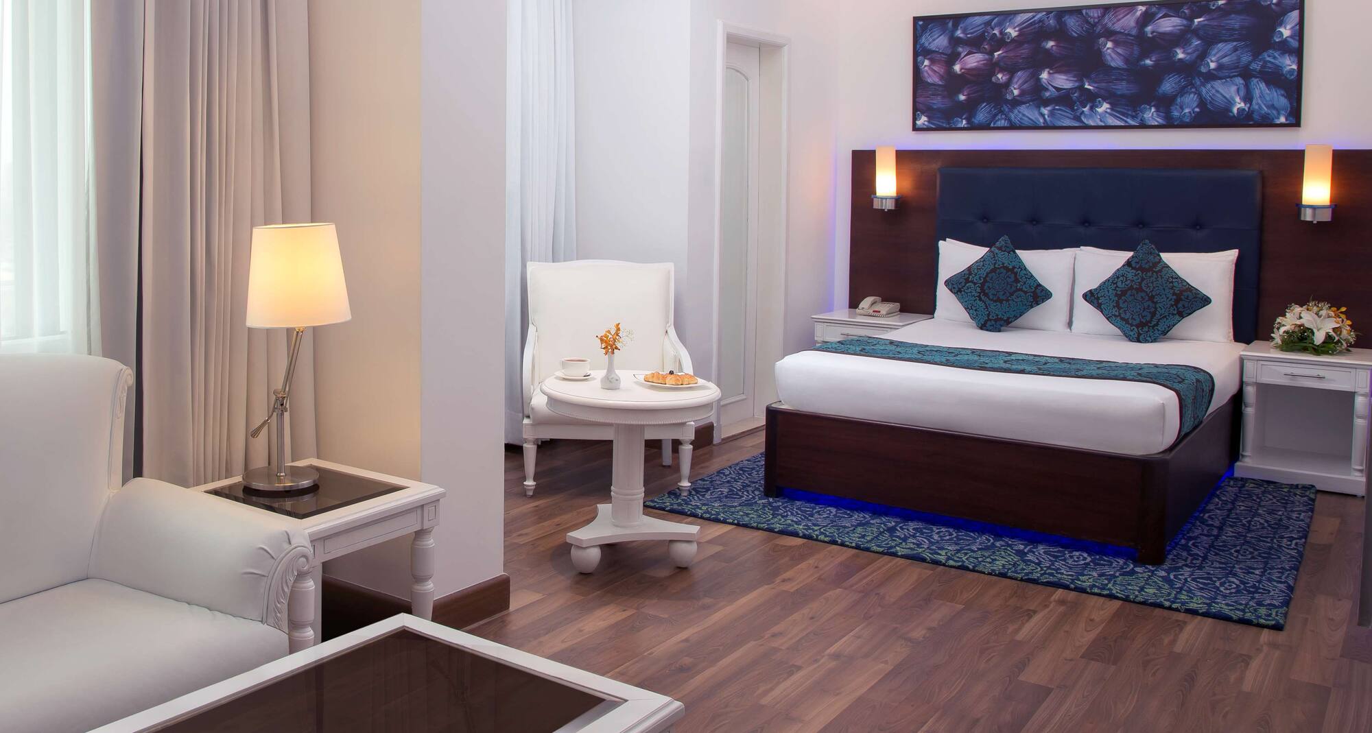 Book Hotel Rooms in Kochi | Radisson Blu