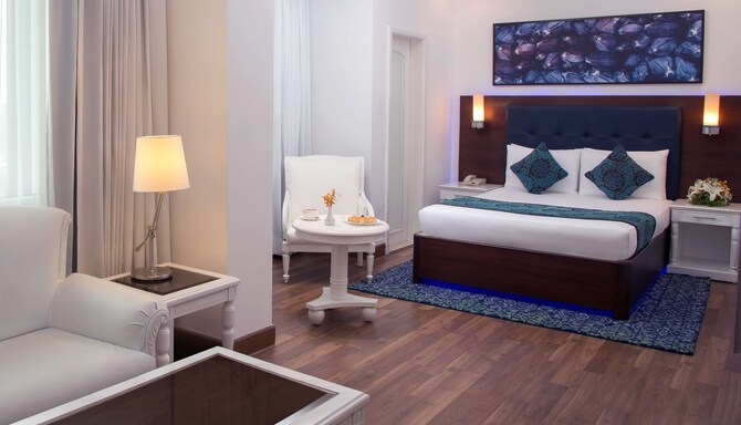 Book Hotel Rooms in Kochi | Radisson Blu