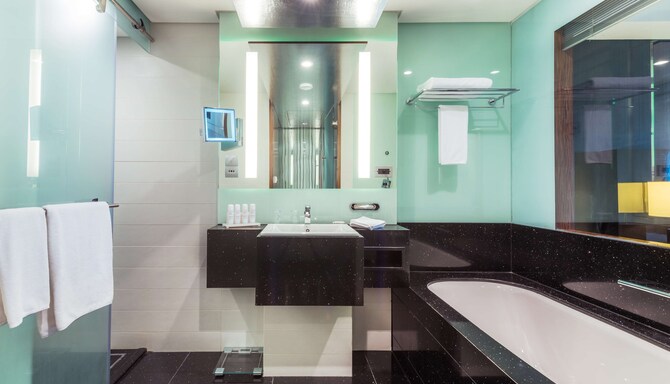 Hotel in Kuwait | Seafront Hotel | Radisson Blu Hotel, Kuwait