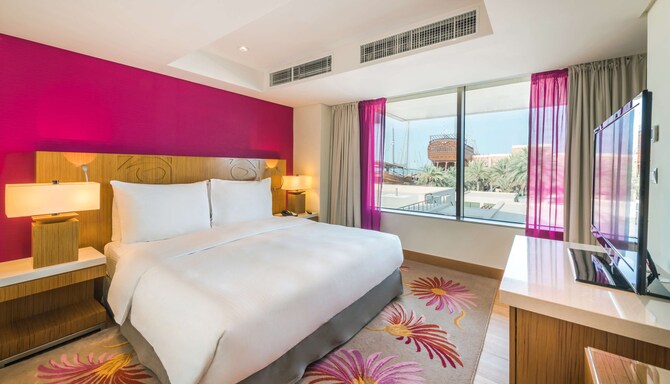 Hotel in Kuwait | Seafront Hotel | Radisson Blu Hotel, Kuwait