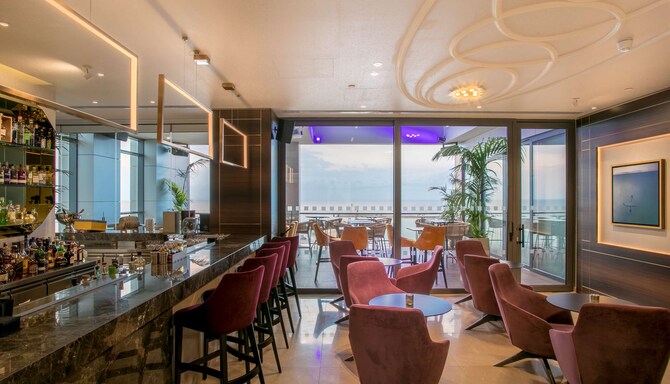Visit our Restaurant & Bar in Larnaca city center | Radisson Blu