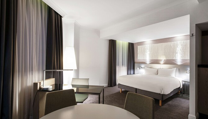 Leeds Hotels | Radisson Blu Hotel, Leeds City Centre