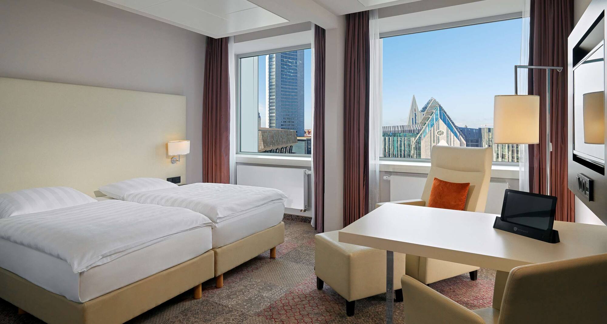 Unterkunft in Leipzig – Hotelzimmer im Radisson Blu Hotel, Leipzig