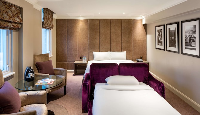 Luxury rooms and suites at Radisson Blu Hotel, London Bloomsbury