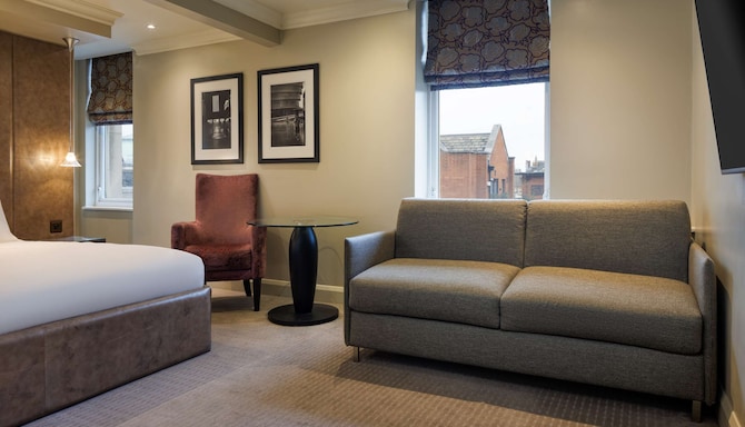 Luxury rooms and suites at Radisson Blu Hotel, London Bloomsbury