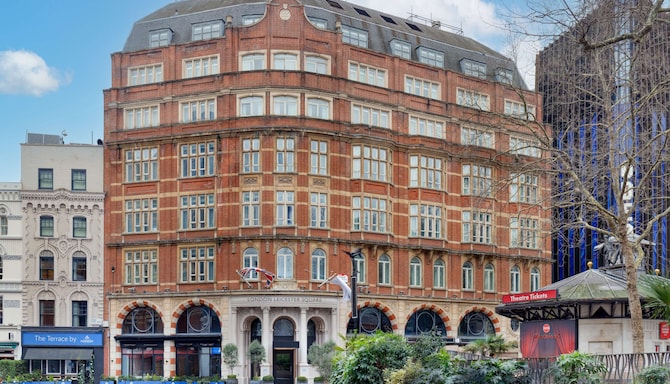 Discover Radisson Blu hotels in London | Radisson Hotels