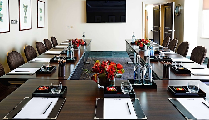 Event Spaces and Meeting Rooms in Kensington