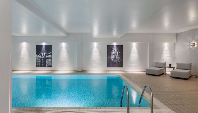 Radisson Blu London Stansted Airport Hotel l Best Online Rate