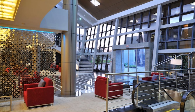 Hotels in Lusaka City Centre | Radisson Blu Hotel Lusaka
