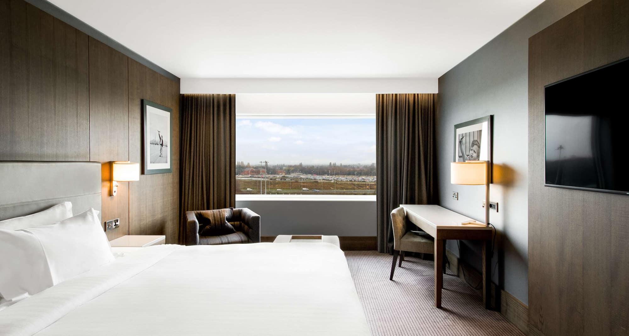 Hotel Rooms & Suites - Radisson Blu Manchester Airport