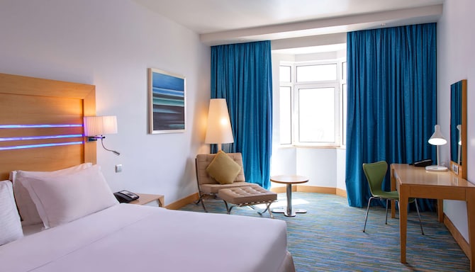 Hotels in Muscat City Centre, Oman | Radisson Blu Hotel Muscat