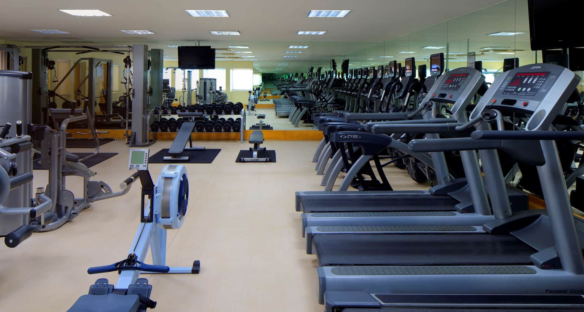 Unwind your senses at Fontana Health Club & Spa | Radisson Blu Hotel Muscat