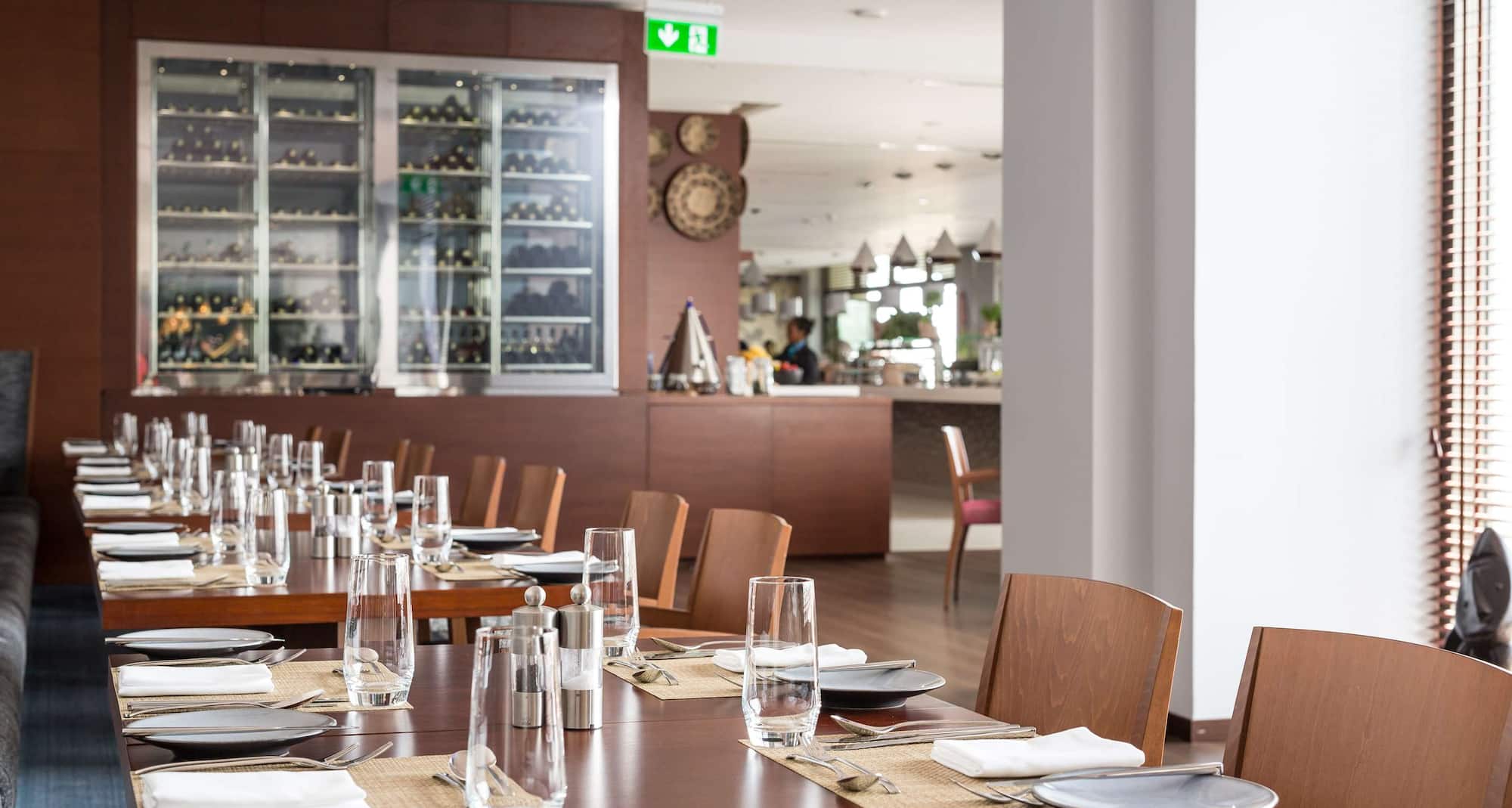 Book for Breakfast, Lunch, Dinner or Brunch in Nairobi | Radisson Blu