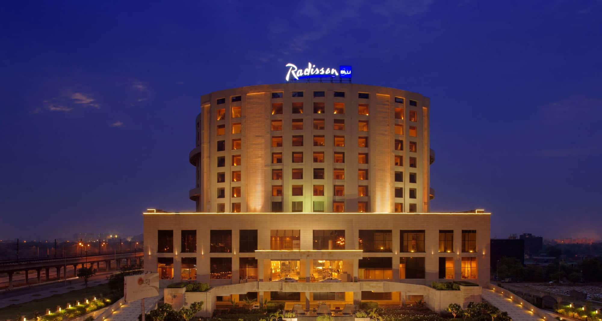 Contact the Radisson Blu New Delhi Dwarka | Radisson Hotels