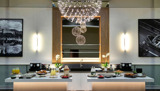 Food & Beverage | Radisson Blu Hotel, Nice