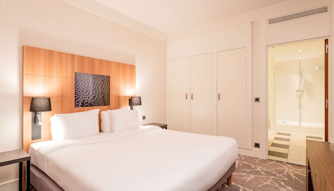 Hotels Near Disney | Radisson Blu Golf Hotel Disneyland® Paris