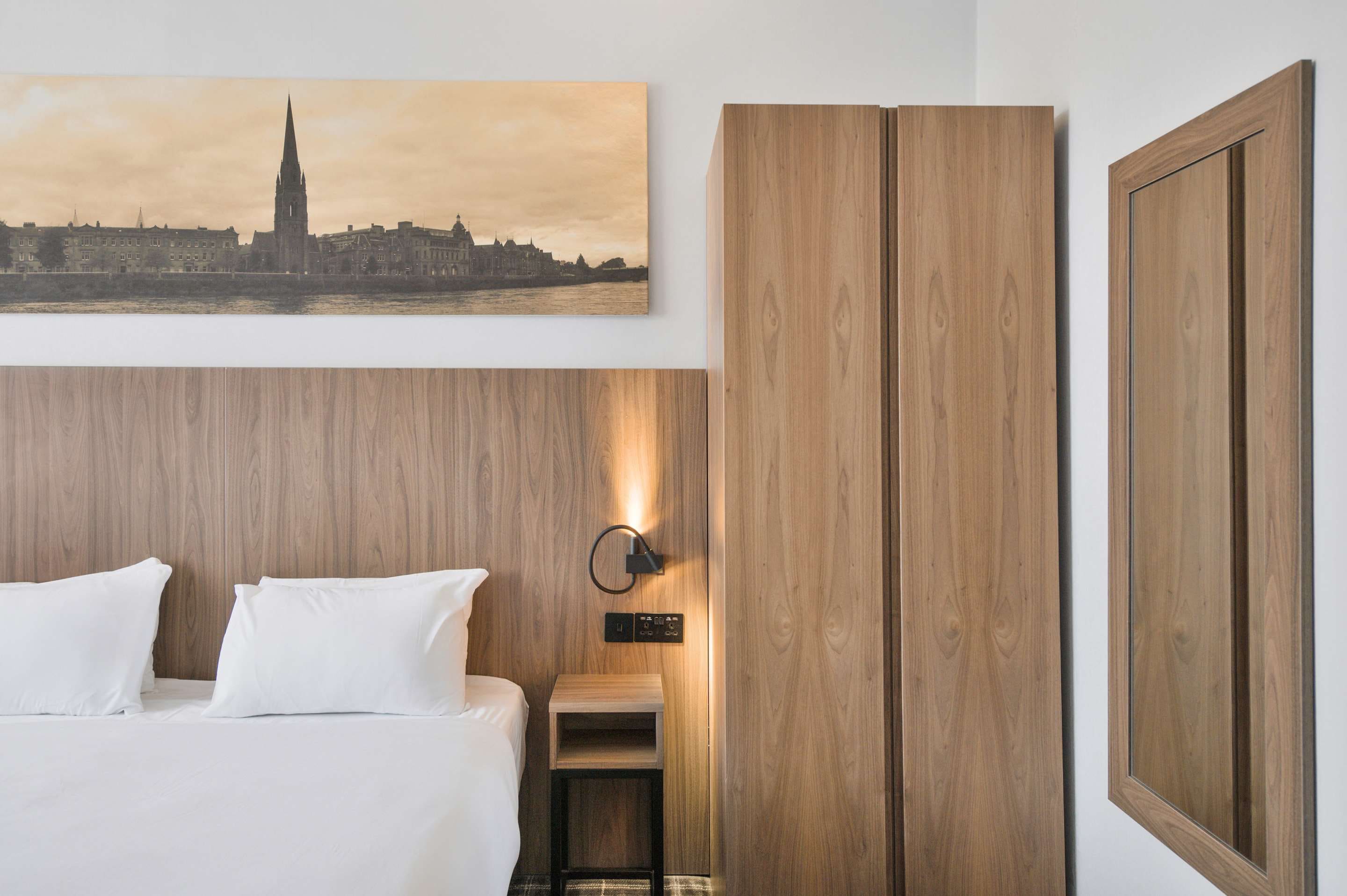 Relax in one of our 75 comfortable and spacious rooms | Radisson Hotels