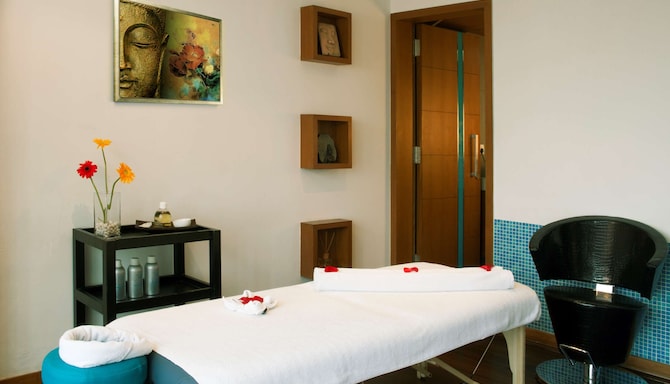 Contact the Radisson Blu Hotel Pune Kharadi | Radisson Hotels - Book Now