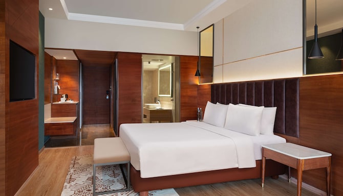 Stay at our 5-star Blu hotel near Ranchi Airport | Radisson Hotels