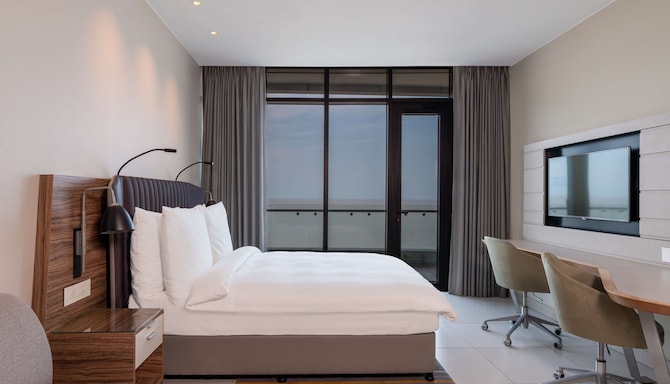 Hotel Rooms & Suites in Maputo | Radisson Blu Hotel & Residence