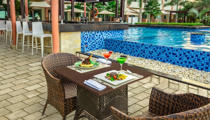 Book a Table at Our Restaurants in Sohar | Radisson Blu