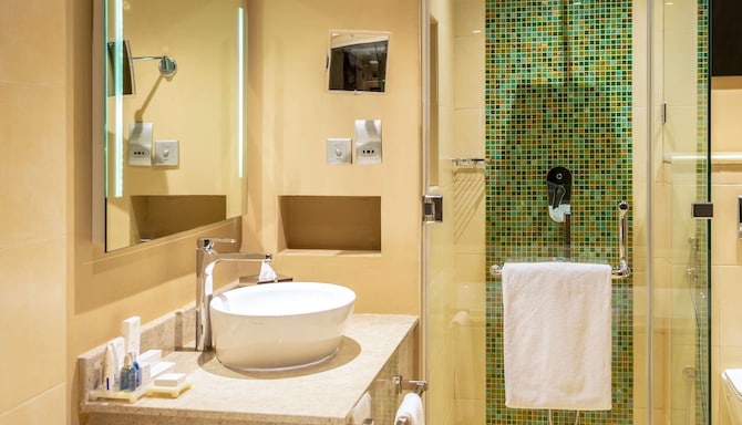 Hotel in Sohar City Center | Radisson Blu Hotel & Resort, Sohar