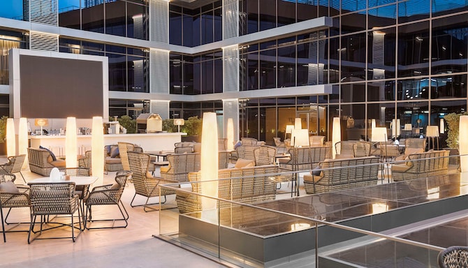 Visit The Terrace | Radisson Blu Hotel, Riyadh Convention & Exhibition ...