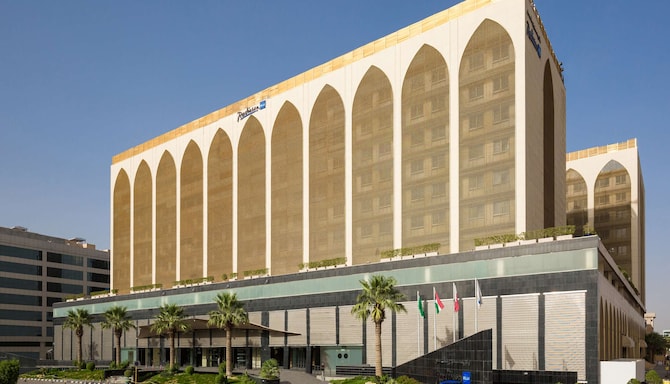 Explore our hotels offering online check-in | Radisson Hotels