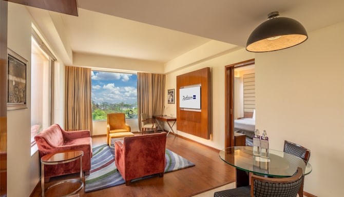 Hotel rooms & suites in Rudrapur | Radisson Hotels