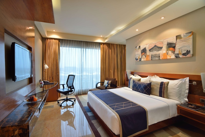 Book Radisson Blu Hotel Rooms in Ghaziabad | Radisson Hotels