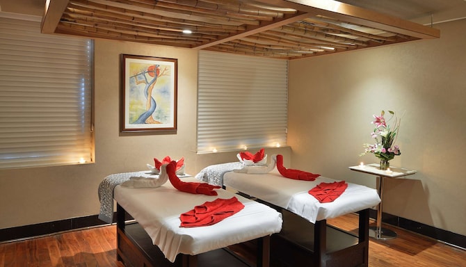 Enjoy a rejuvenating spa experience in India | Radisson Hotels