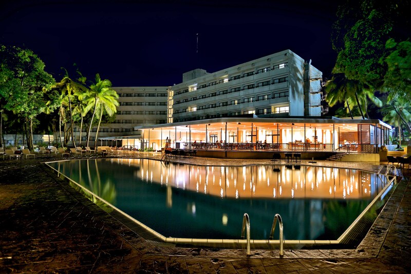 Hotels in Freetown, Lumley Beach | Radisson Blu Mammy Yoko Freetown